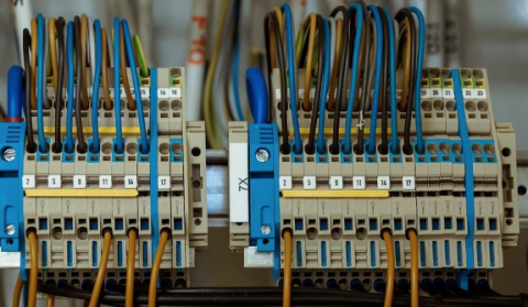 How to Size Circuit Breakers and Fuses for Motors | LN Electric